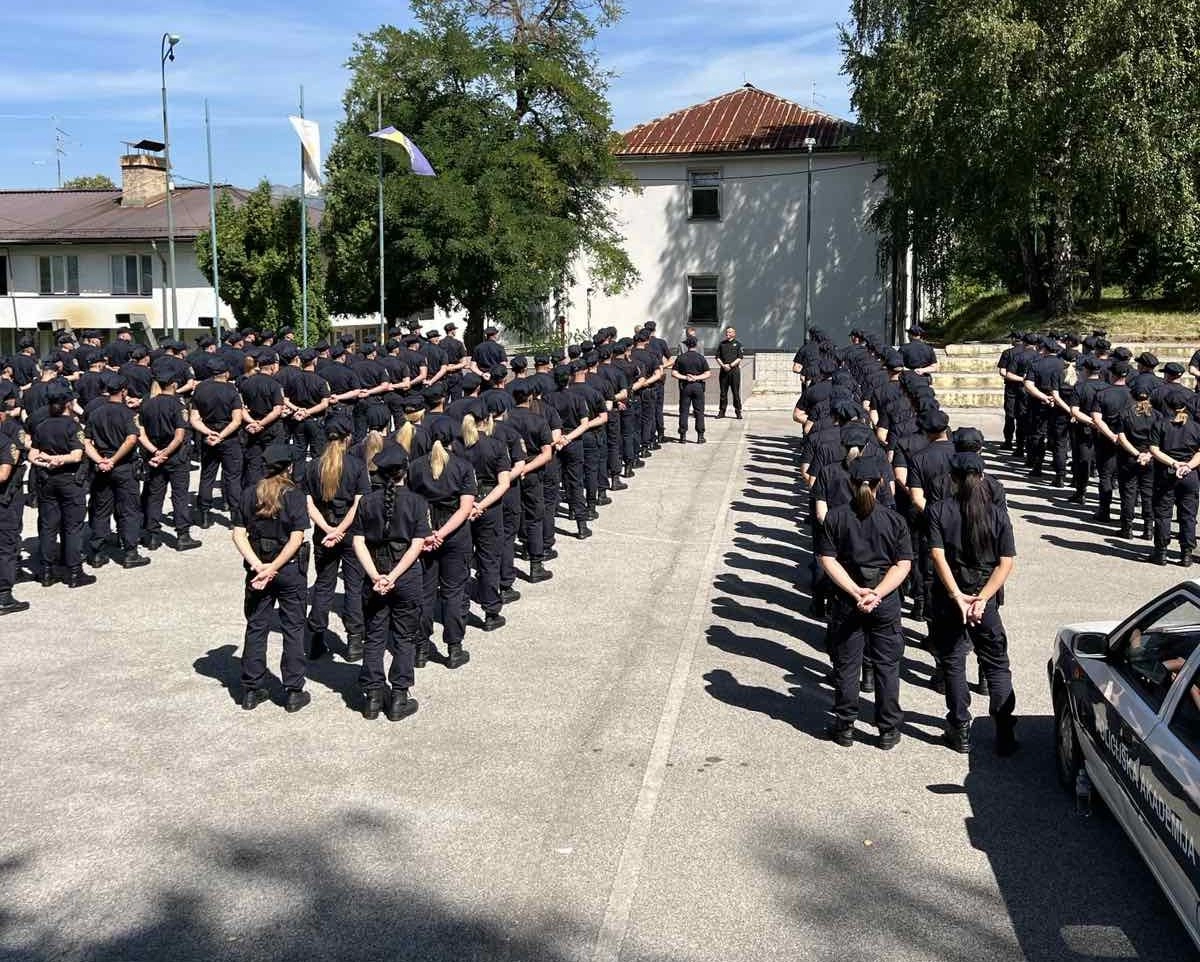 Ministar MUP TK-a i direktor Uprave policije posjetili polaznike ...